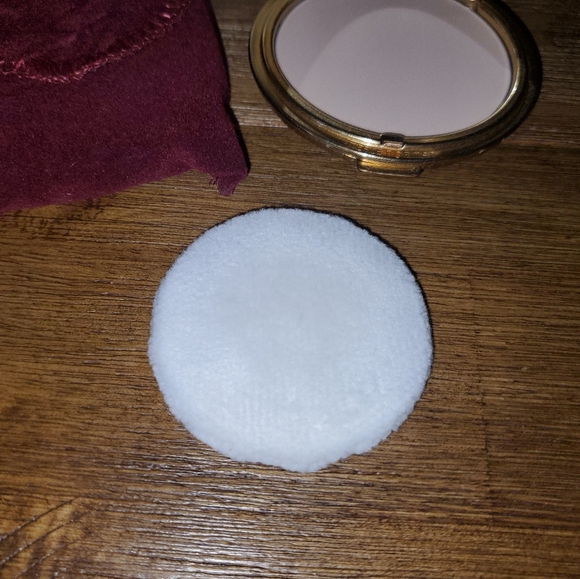 Merle Norman | Makeup | New Merle Norman Remarkable Finish Pressed ...